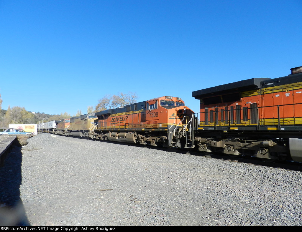 BNSF 7308